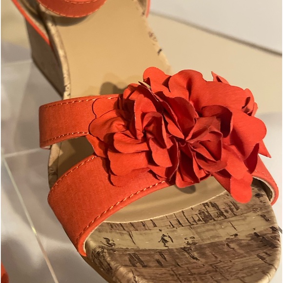 Naturalizer | Shoes | Naturalizer Areda Floral Strappy Wedge Faux ...